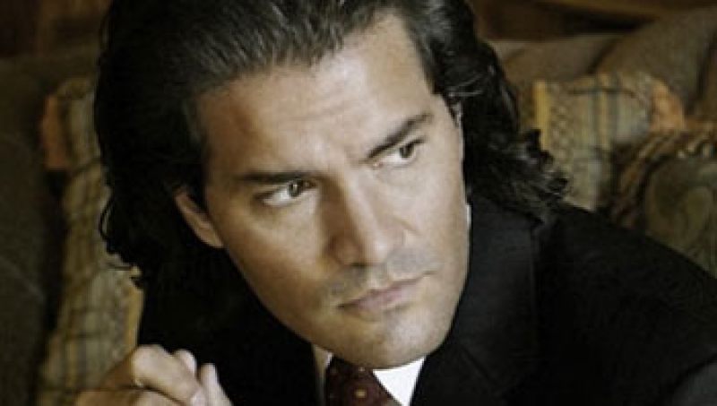 World Renowned Cellist Zuill Bailey will join us at the Glass Half Full ...